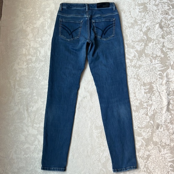 William Rast | Jeans | William Rast Mid Rise Jeans | Poshmark